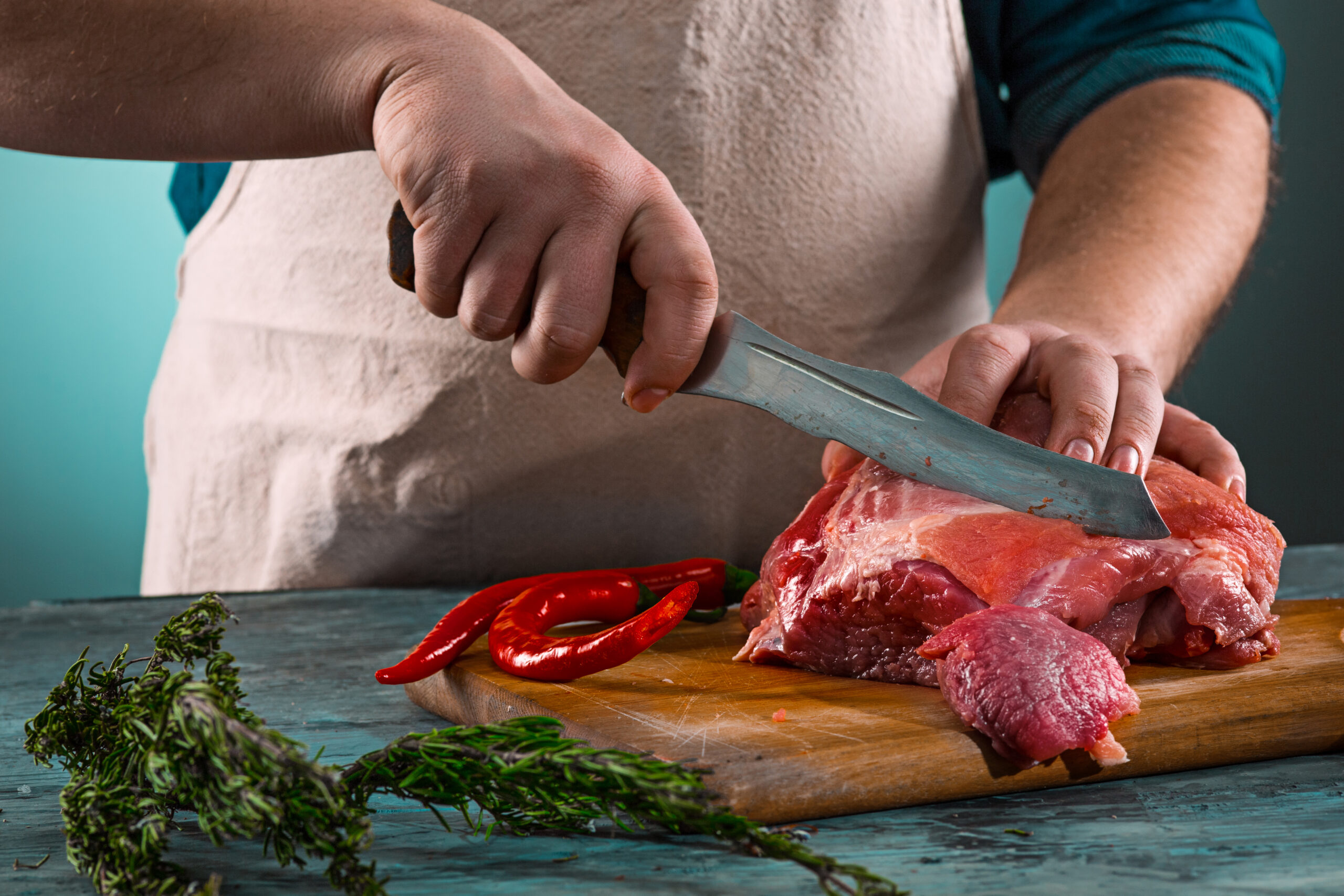 Choosing the Right Knife for Cutting Meat | Elite Pro